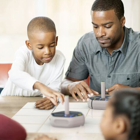 Root® rt0 b| Family-Friendly Robot that Codes | iRobot®